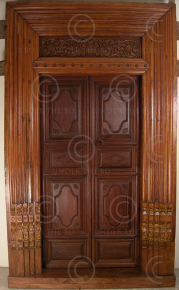 Chettinad door 08MT8. Chettinad, Southern India. - Under the Bo
