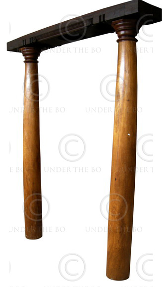 Columns and beam 08MT31. Chettinad, Southern India. - Under the Bo