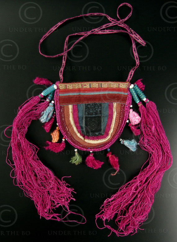 Yao purse YA122B. Lantien Yao group, Laos or Vietnam. - Under the Bo