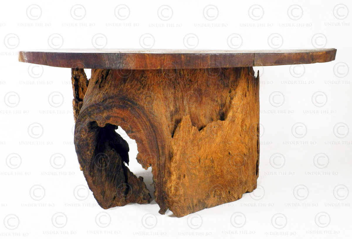 Organic shaped table FV165. Designed by François Villaret. Manufactured ...