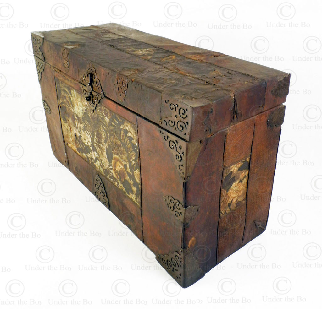 Tibetan chest CH16. Tibet.