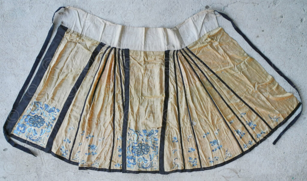 Chinese apron YA4. Southern China.