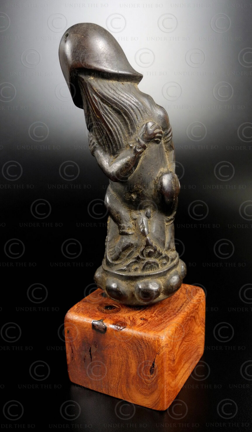 Balinese phallic kris hilt ID123C . Bali island, Indonesia.